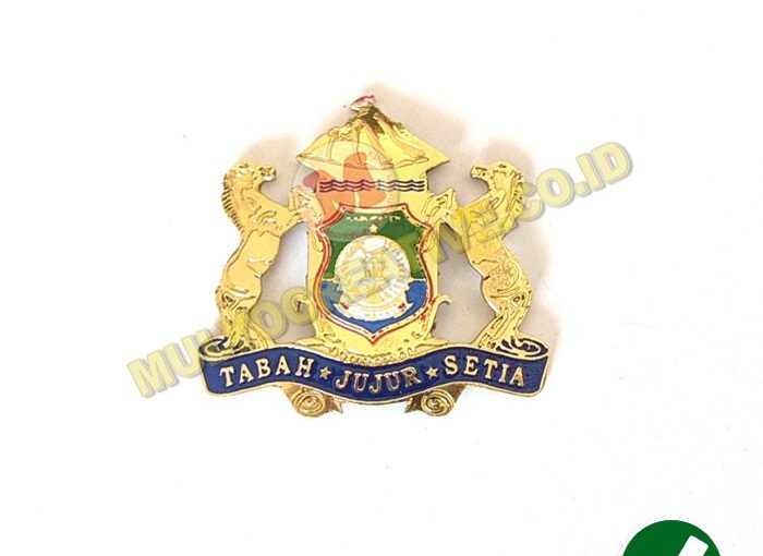 beli pin Kamar Dagang dan Industri Indonesia – pesan pin enamel lencana ...