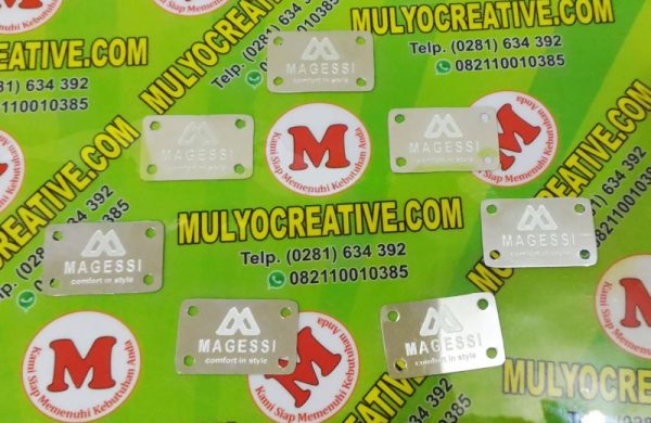 Jual Label Merk Tas Dari Bahan Logam Stainless dan Kuningan | pesan pin ...