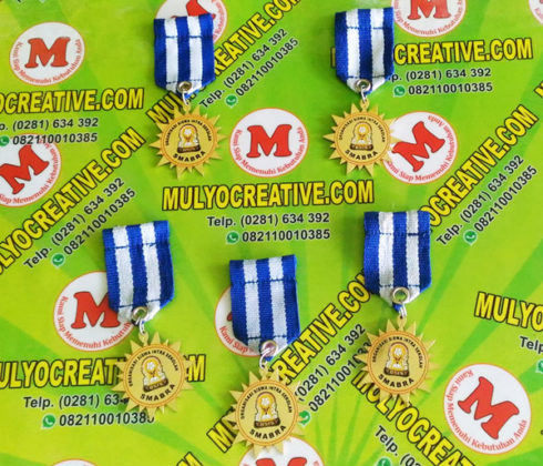 Jual Medali Lencana Tanda Jasa, Jasa Buat Medali Penghargaan Tanda Jasa ...